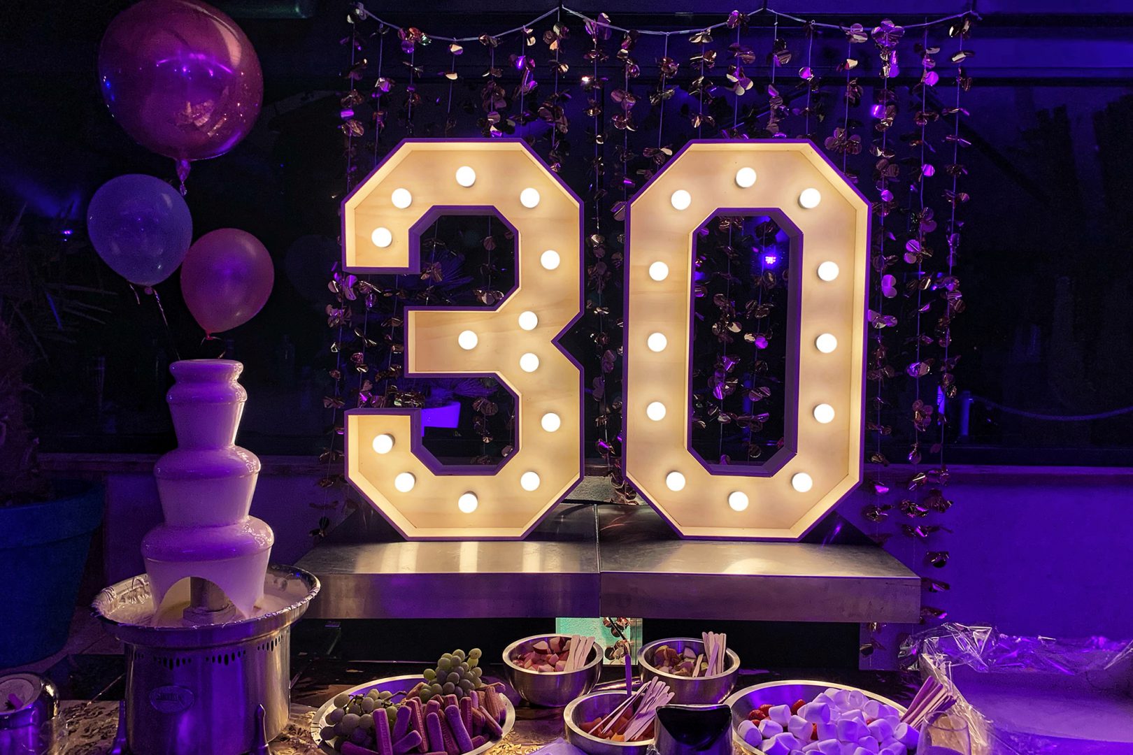 Grote Verlichte Letters Huren | XL Lichtletters